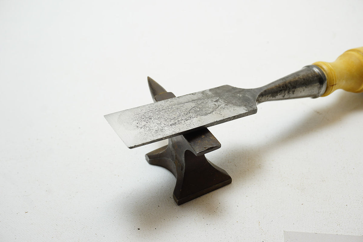 E.A. BERG ESKILSTUNA CHISEL - 1 1/4" – Ted Dawson Antique Tools