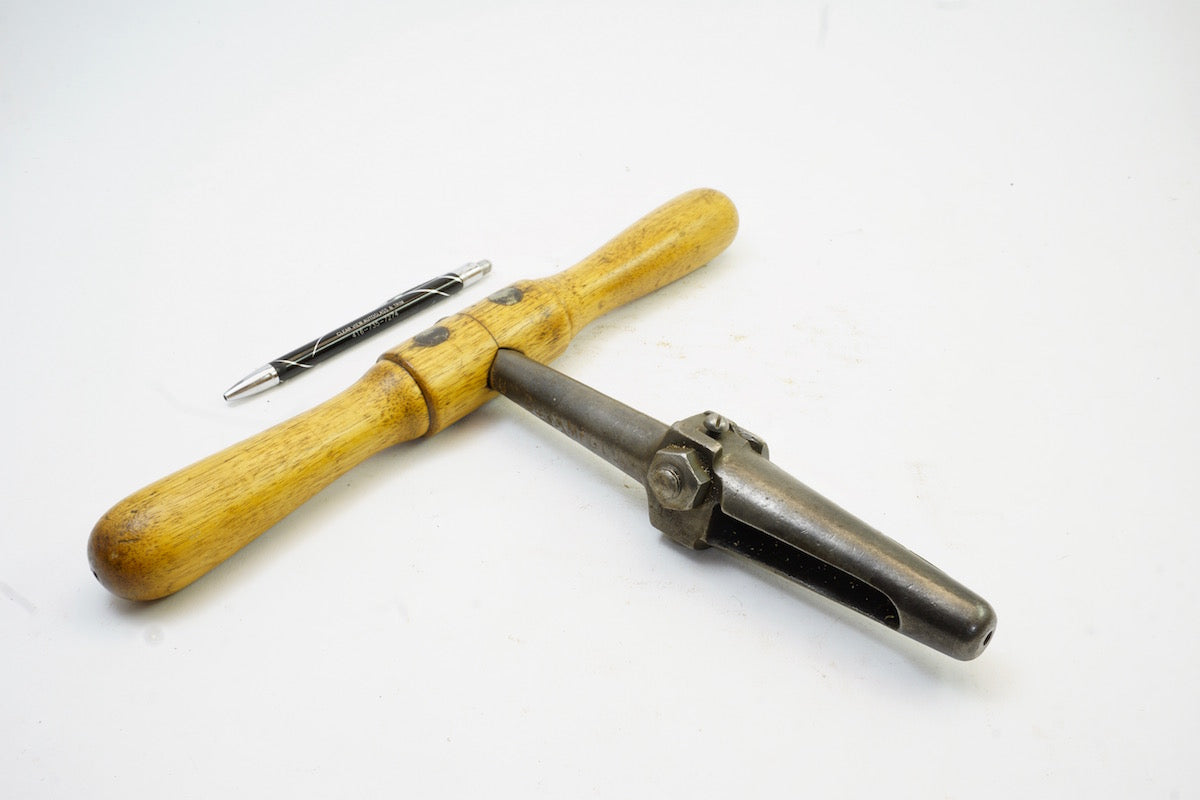 UNUSUAL U.S. BUNG MFG CO BUNG BORER - 1 3/8" – Ted Dawson Antique Tools