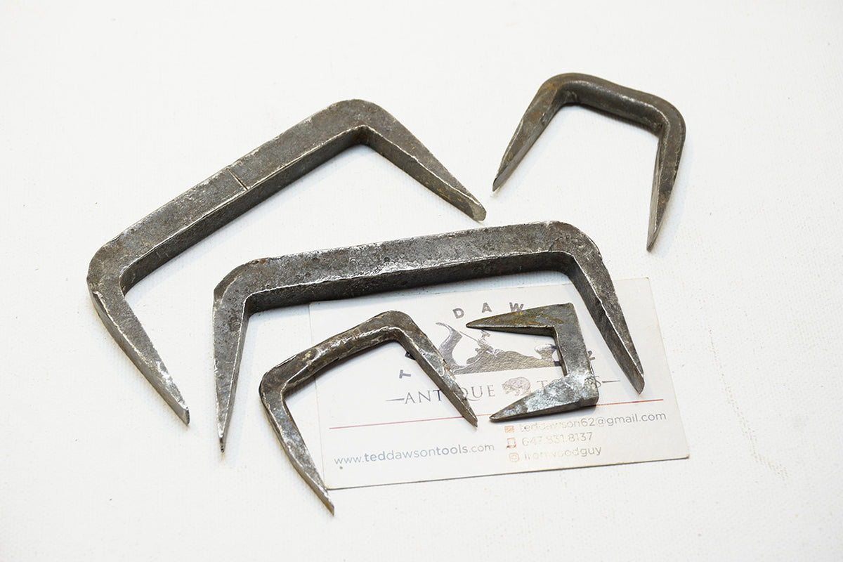 LOT OF 5 ASSORTED PINCH DOGS – Ted Dawson Antique Tools