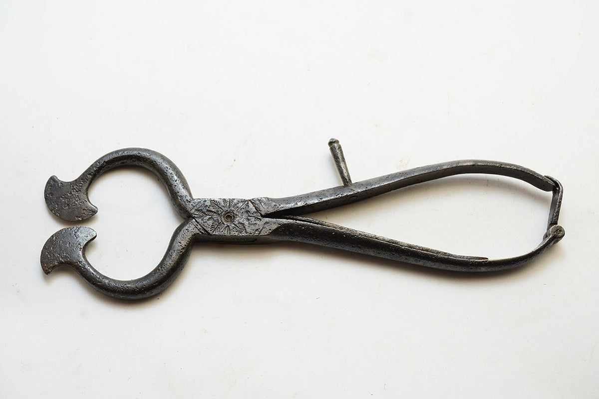 MID 19TH C. HAND FORGED DECORATIVE SUGAR NIPPERS – Ted Dawson Antique Tools