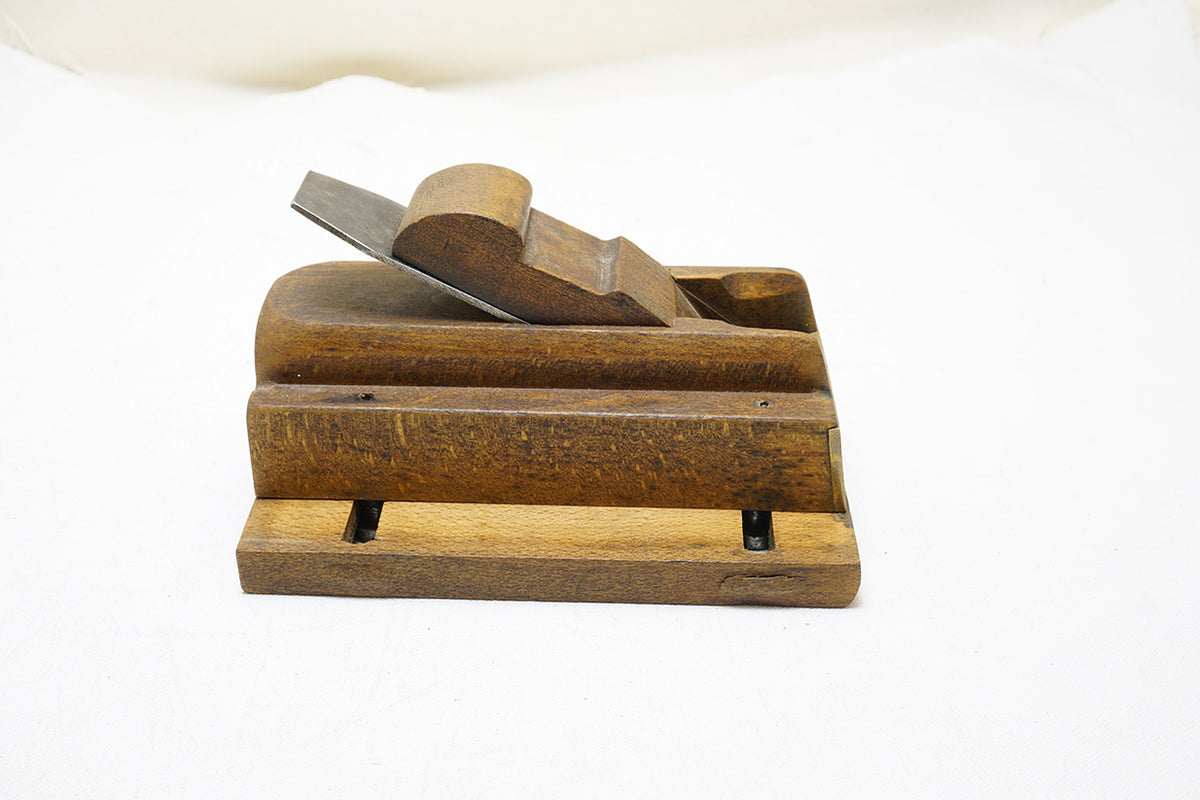 WONDERFUL ENGLISH STYLE CHAMFER PLANE – Ted Dawson Antique Tools