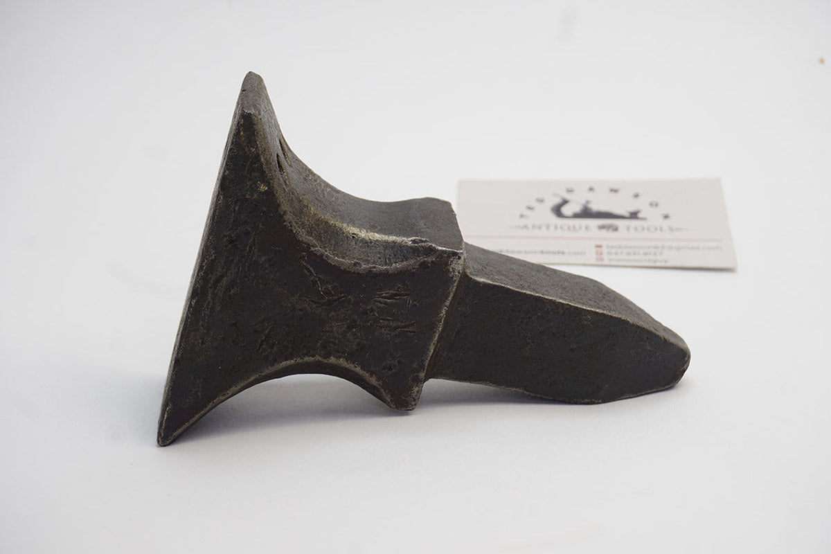 EARLY SHAPELY BLACKSMITH STAKE ANVIL - 3.3 LBS – Ted Dawson Antique Tools
