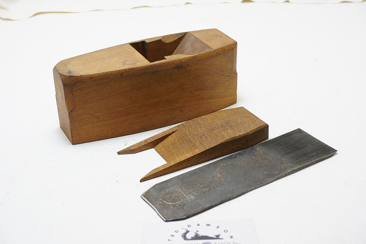 DEAD MINT JOHN HALL TOOTHING PLANE – Ted Dawson Antique Tools