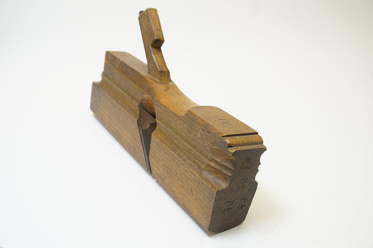 FINE OVERSIZED EUROPEAN STYLE ROUND PLANE – Ted Dawson Antique Tools